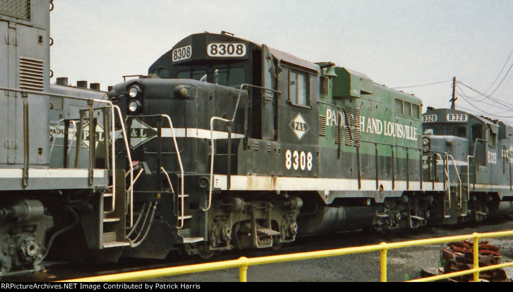 PAL 8308 X-PAL 8103 XX-ICG 8103 XXX-IC 9024 GP10 rebuilt from GP9 sitting in PAL Oak Street Yard ...